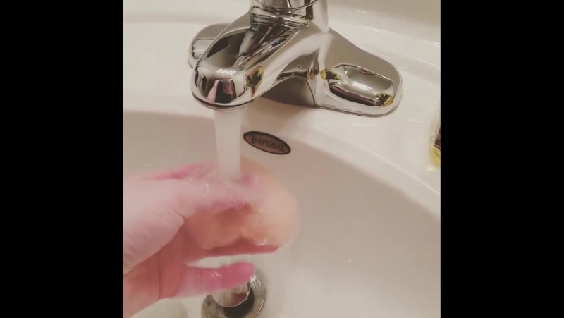 Andalou Konjak Its OK to be Sensitive — Видео от Loveliness Buffet ...